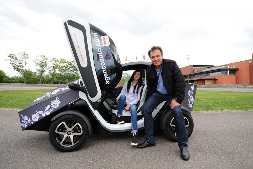 L’Agence Automobilière crée un concept car avec carrosserie en tissu ...