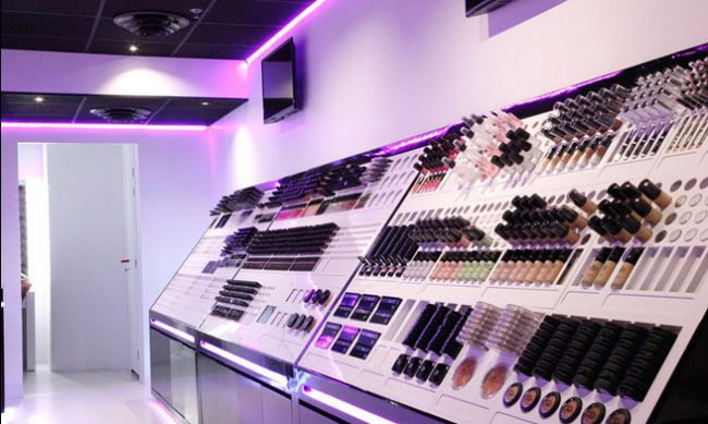 Ouvrir sa boutique de maquillage professionnel avec PB Cosmetics